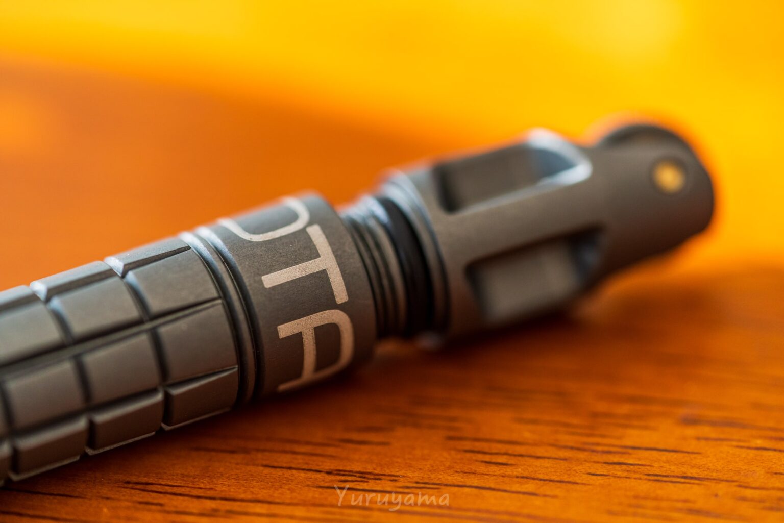 小型軽量なファイアスターター EXOTAC nano SPARK | yuruyama